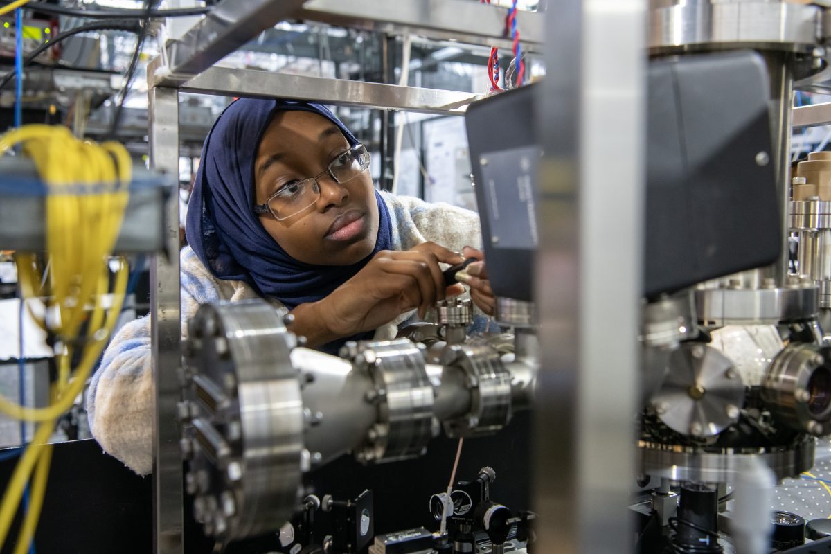 QIST-CDT – Microwave Trapped-Ion Quantum Computing Master Class at Sussex